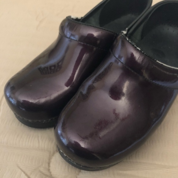 Dansko | Shoes | Dansko Purple Patent Clogs | Poshmark